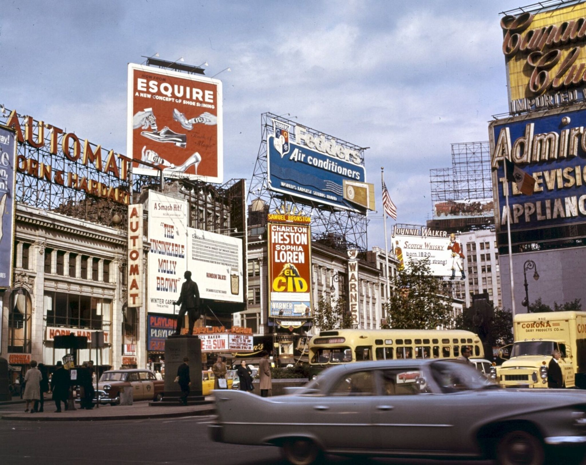 Old New York In Photos #174 - Times Square 1961 - Stuff Nobody Cares About